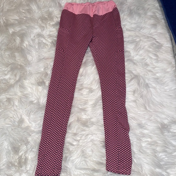 Pants & Jumpsuits | Scrunched Butt Pink Leggings | Poshmark